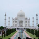 From Delhi: Agra Overnight Taj Mahal with Varanasi Tour - What Makes This Tour Valuable?