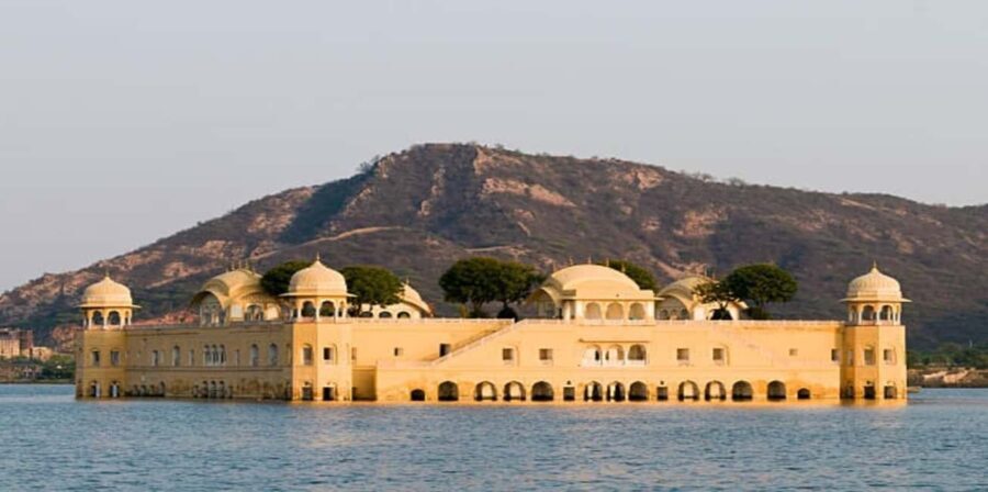 From Delhi: Jaipur Same-Day Tour - Exploring Amber Fort: The First Stop