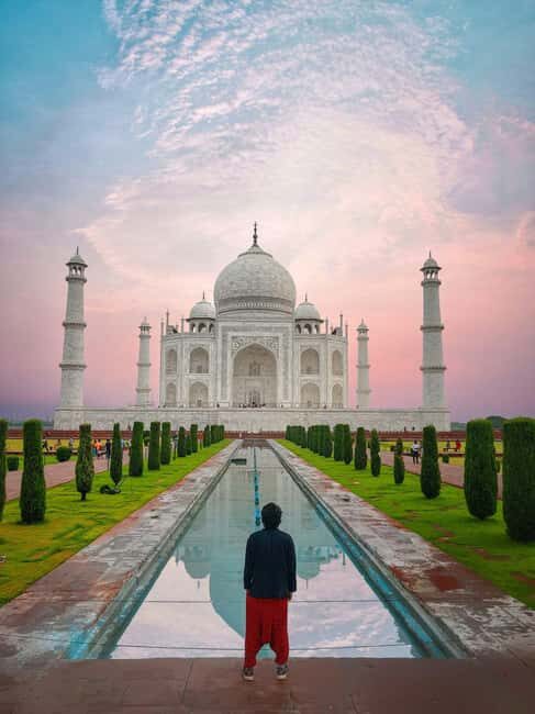 From Delhi: Private Taj Mahal, Agra Fort & Baby Taj Day Trip - The Taj Mahal: A Monument to Love and Wonder