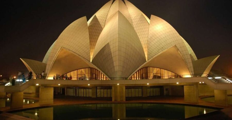 From New Delhi: 5-Day Delhi, Agra, & Jaipur with Taj Mahal - Transportation and Group Size