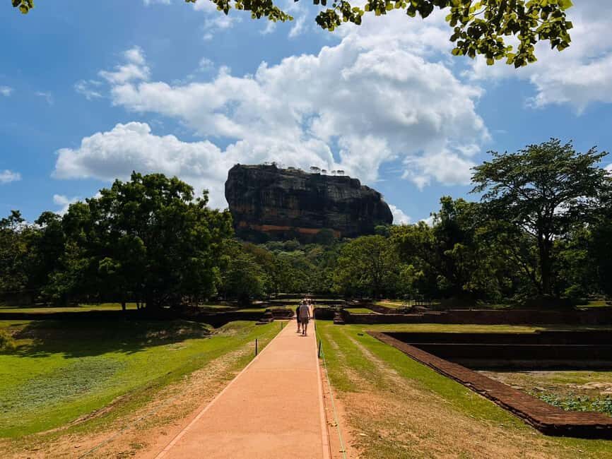 From Sigiriya: Sigiriya Lion Rock and Minneriya Jeep Safari - What Makes This Tour Stand Out?