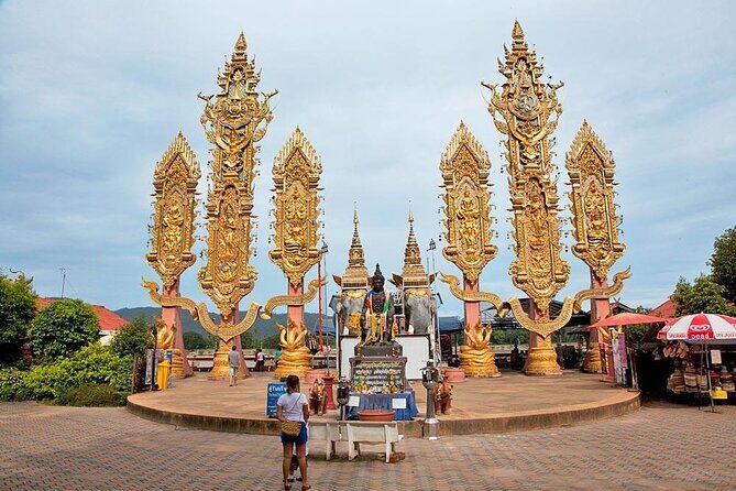 Full Day Tour in Chiang Rai White Temple and Golden Triangle - What Travelers Say