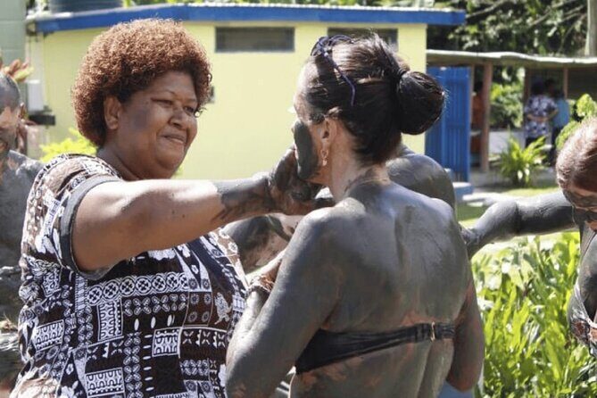 Garden of Sleeping Giant with Sabeto Hotspring Mudpool Tour - First Stop: Sleeping Giant Gardens