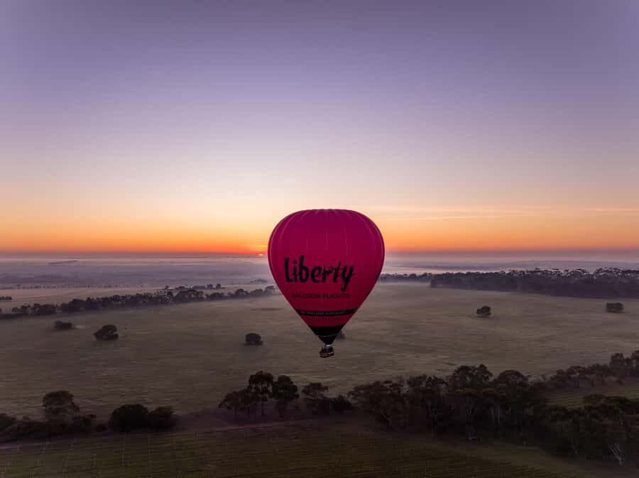 Geelong: Balloon Flight at Sunrise with Breakfast - The Landing and Breakfast