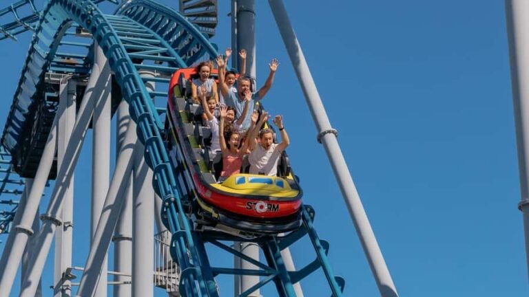 Gold Coast: Movie World, Sea World & Wet'n'Wild 7-Day Pass