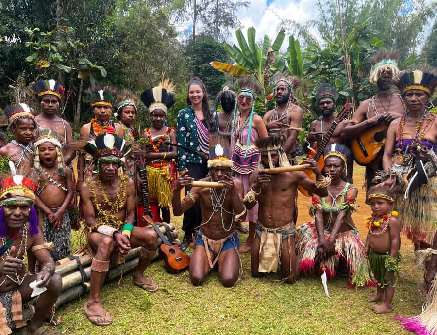 Goroka: Kameufa village tour with traditional dance - The Performances: A Highlight