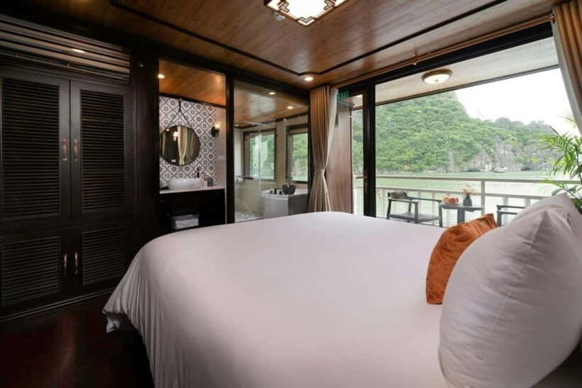 Ha Long Bay Cruise 3D2N with Balcony Cabin, Caves & Island - What Makes This Cruise Stand Out?