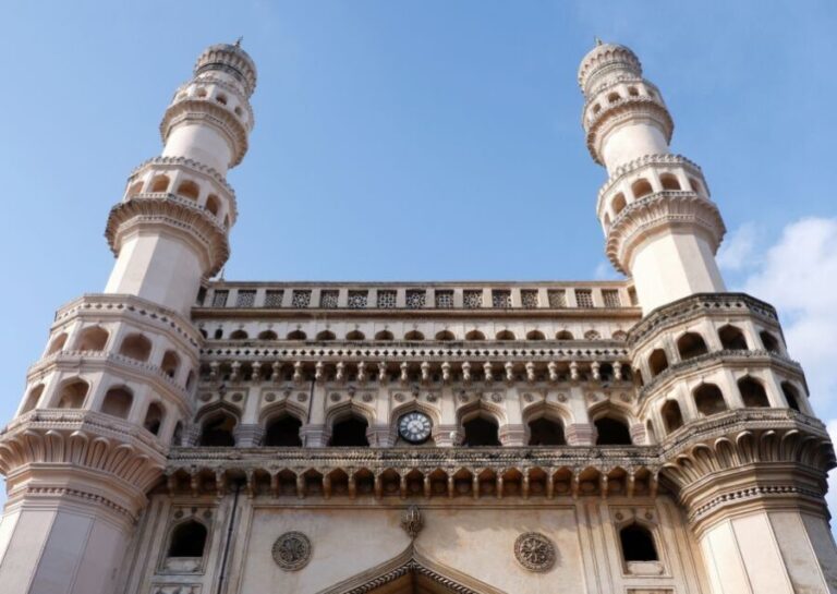 Half Day Guided Hyderabad Shopping and Food Tasting Tour - Itinerary Breakdown: What to Expect