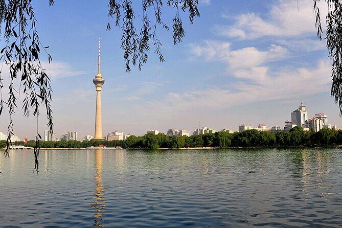 Half Day Tour: Summer Palace, Yuyuantan Park with CCTV Tower Dinning Experience - Valuing the Experience