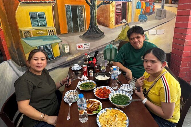 Hanoi: Old Quarter and French Quarter Walking Food Tour - Authenticity and Insight: What Makes This Tour Stand Out?