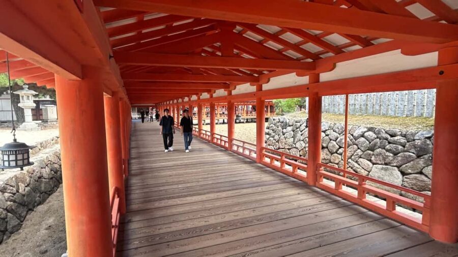 Hiroshima & Miyajima 6.5h Guided Tour  Dome, Park & Shrine - The Transport and Group Experience