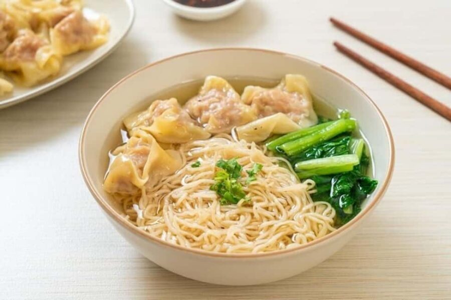 Hong Kong : Best Street Food Tour With A Local Guide - A Detailed Look at the Itinerary