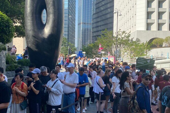Hong Kong Peak Tram with Tour Guide/Skip the line/Fastlane - What Makes This Tour Stand Out