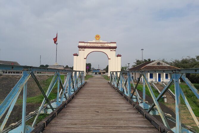 Hue to Phong Nha Private Transfer via DMZ and Sightseeing - What You’ll Experience in the Vehicle