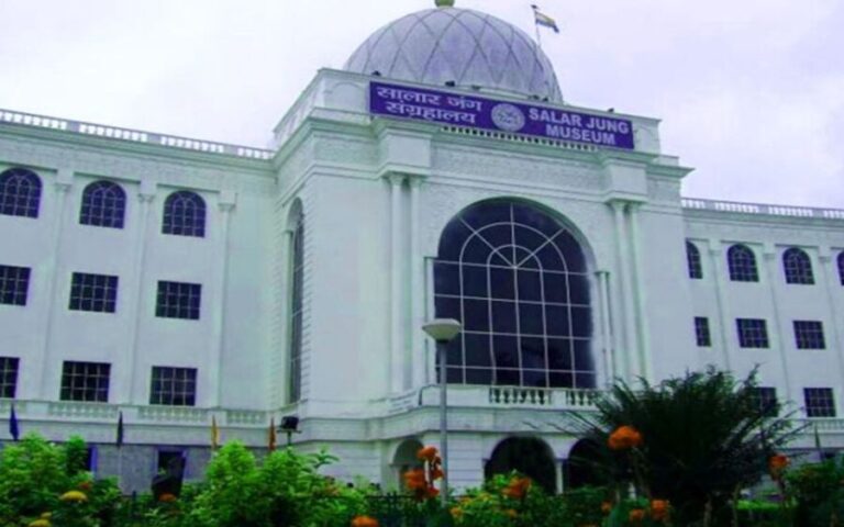 Hyderabad Private Tour with Charminar Mosque & Museum - What’s the Value?