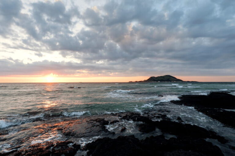 Jeju: Sunset Tour Olle Trail Walking Tour with Hotel Pickup - Who Should Consider This Tour?