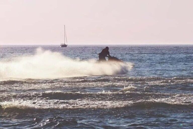 Jet Skiing in Mirissa - The Experience: What You Can Expect
