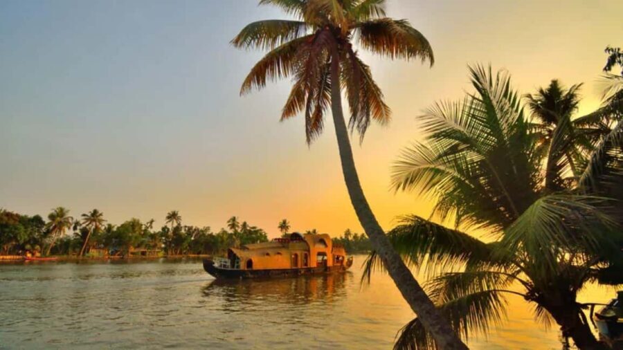 Kerala:- 03 Days Kumarakom & Alleppey Houseboat Cruise Tour - Detailed Breakdown of the Itinerary