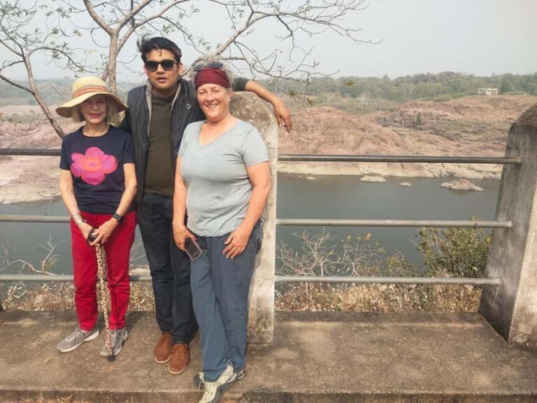Khajuraho: 3 Day Temples Tour with Guide and Transport - Exploring the Temples of Khajuraho