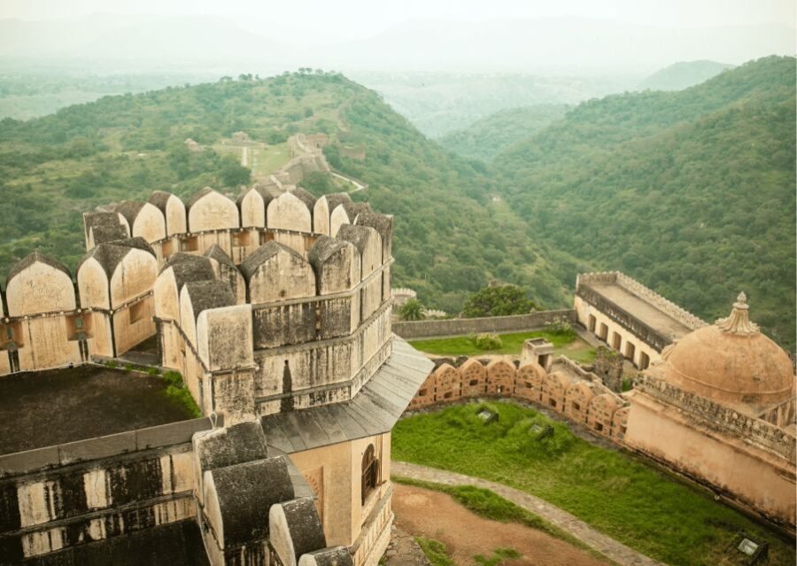 Kumbhalgarh Trails (Guided Full Day Tour from Udaipur) - Temples and Sacred Sites