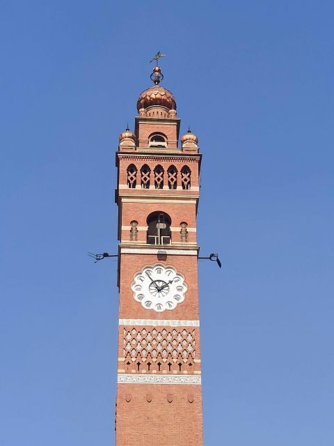 Lucknow Full day city tour - Exploring the Architectural Marvels of Lucknow