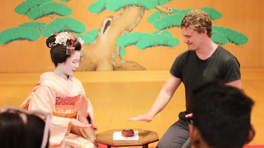 Maiko Dance and Tea Ceremony on a Noh Stage in Kyoto - Exploring the Itinerary and Experience