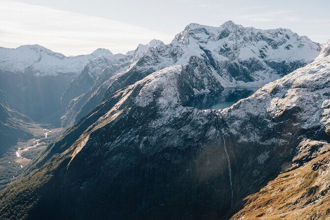 Milford Sound Discoverer 2 Hour Scenic Helicopter Experience - What to Expect During the Tour