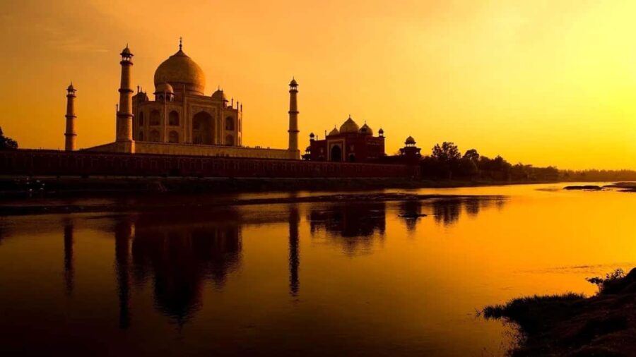 Mohabbat-E-Taj, Agra Tour with Govt. Approved Guide - Why This Tour Offers Good Value