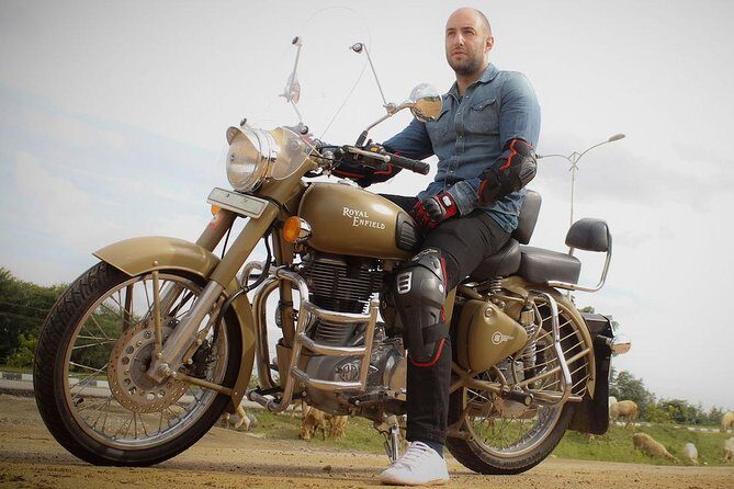 Motorcycle tour from Bangalore to Belur, Halebid & Shravanabelagola - In-Depth Review of the Experience