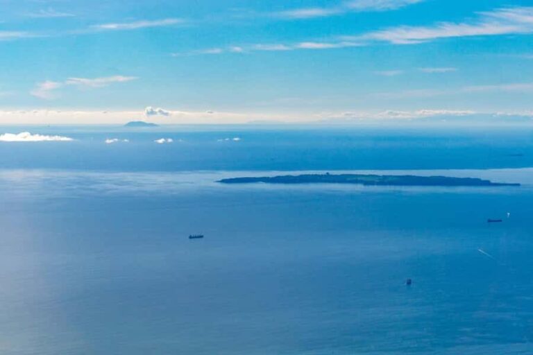 Mount Maunganui Scenic Flight: Departing Tauranga Airport - Why This Scenic Flight Is a Wise Choice