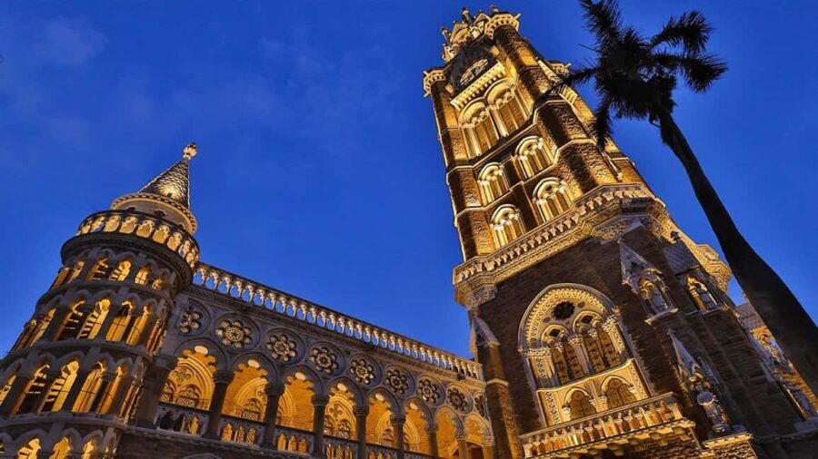 Mumbai Evening City Tour with Dinner Cruise Excursion - Evening Views and Atmosphere