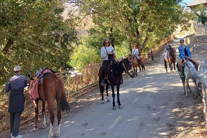 Nuratau Village Home Stay and Hiking tours from Bukhara - The Guided Hiking Experience