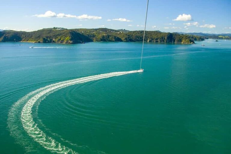 Paihia: Bay of Islands Parasailing Flight - What to Expect During the Flight
