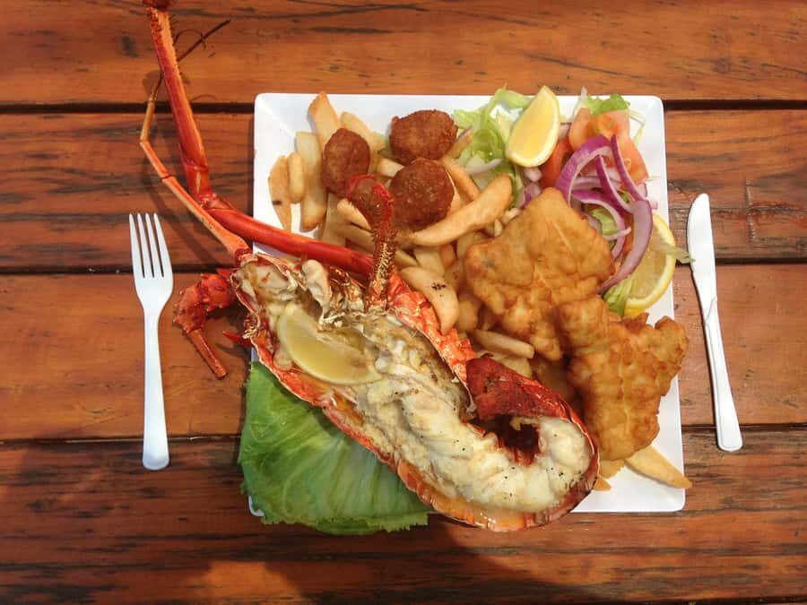 Perth: Pinnacles Desert Lobster Tour with Morning Tea