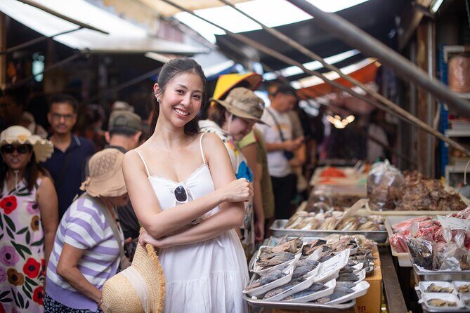 Premium DamnoenSaduak Floating Market Michelin Food One Day Tour - The Experience for Different Travelers