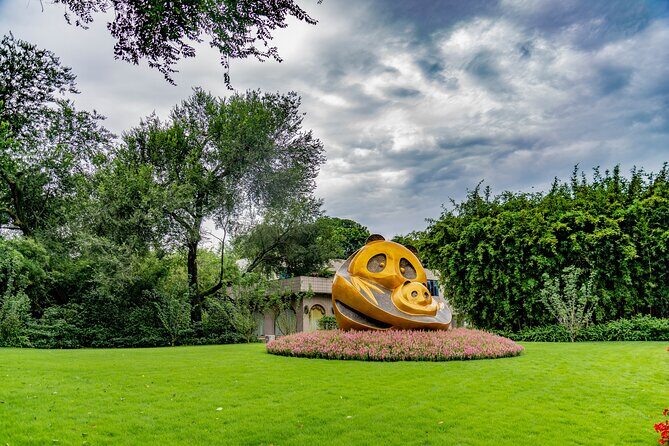 Private Chengdu Panda Breeding Research Base Ticket and Guide opt - Practical Details and Tips