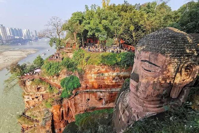 Private Full-day Trip: Leshan Giant Buddha&Emeishan Scenic Resort - Who Should Consider This Tour?