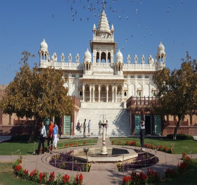 Private Tour: Jodhpur, Mandore Gardens & Lunch - Authenticity and Local Experience