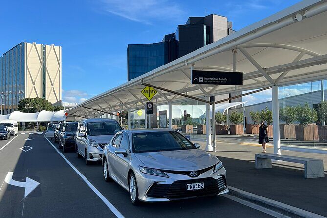 Private Transfer From Auckland Airport To Davenport - Vehicle and Comfort Details