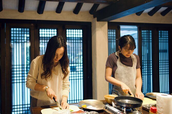 Royal Seoul Cooking Class in a 100-Year-Old Hanok - The Itinerary: What to Expect