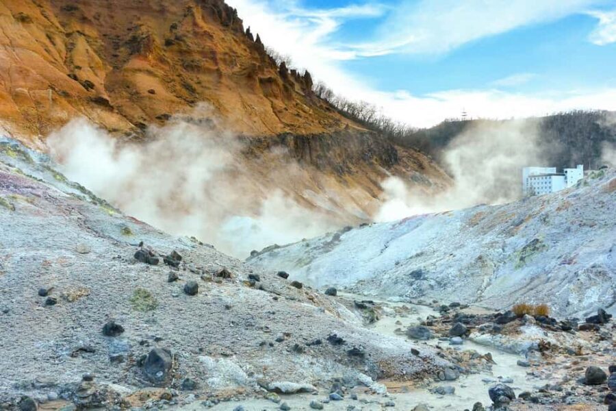 Sapporo: Hell Valley, Oyunuma and Dai-ichi Takimotokan Trip - The Tranquil Oyunuma Footbath