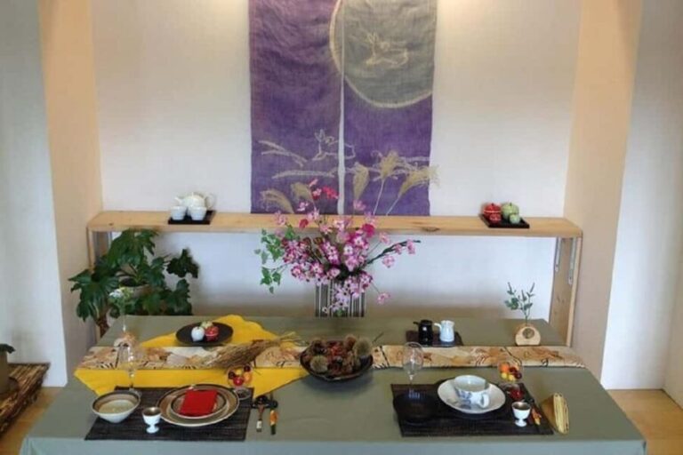 Sasebo: Hidden Harbor Stories Walking Tour with Burger - Tasting Sasebo: The Iconic Burger and Local Flavors