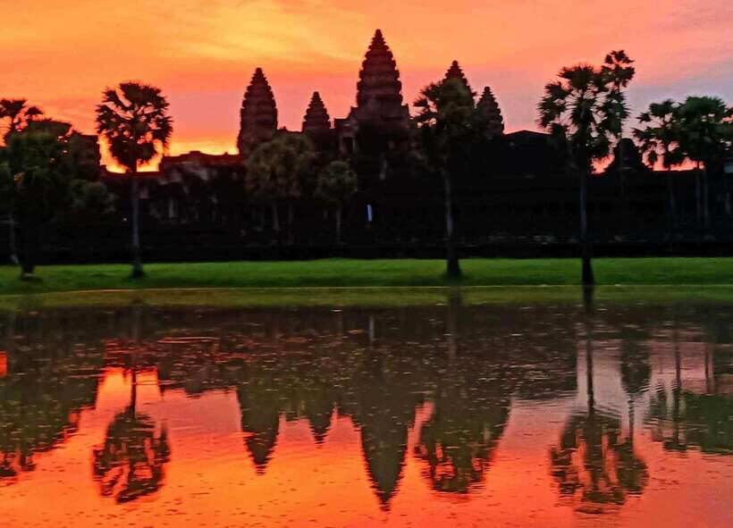 Siem Reap: Angkor Wat Sunrise or Sunset Guided Tour - Who Is This Tour Best For?