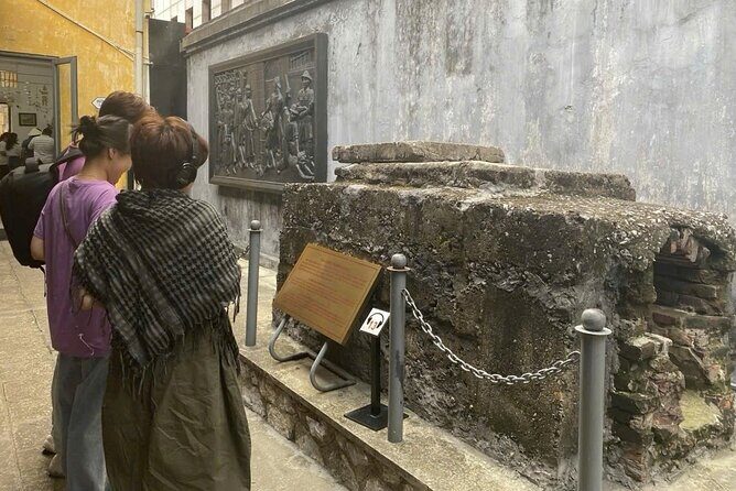 Small Group_Hanois Untold History Tour with locals and veterans - What Does the Tour Include?