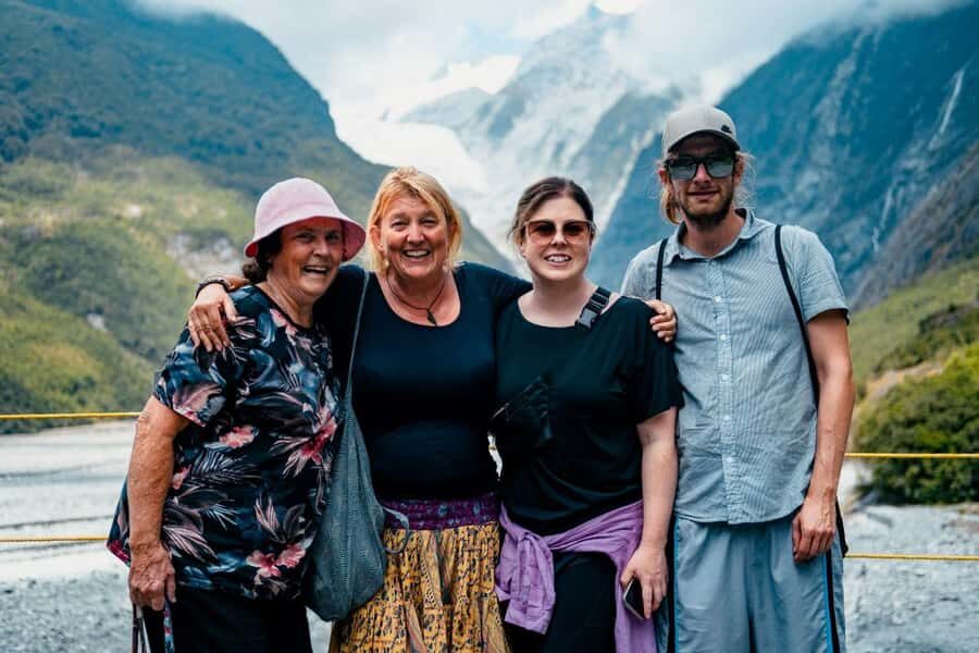 South Island Highlights: 9-Day New Zealand Adventure - Lake Tekapo: Stargazing and Scenic Beauty