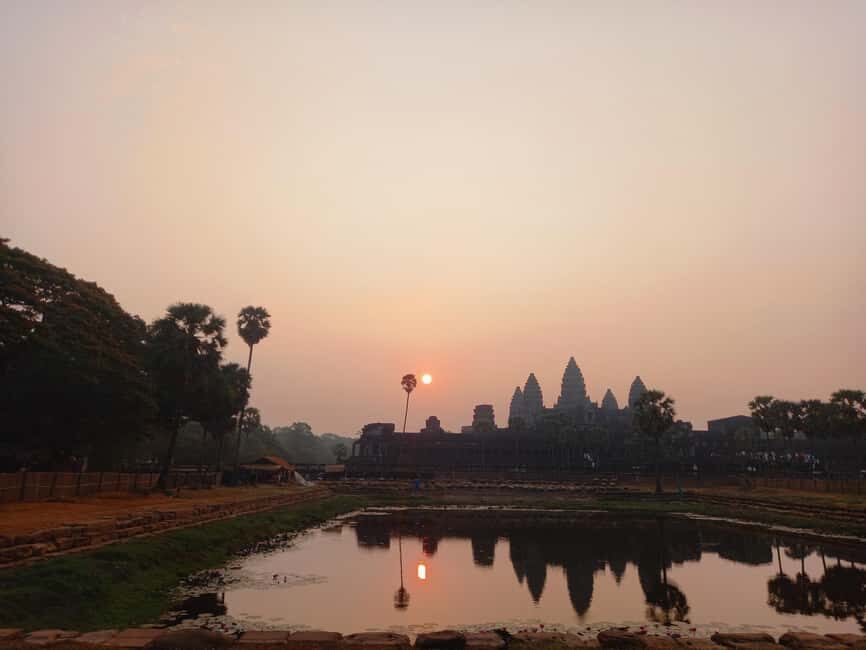 Sunrise at Angkor Wat, explore other temples with a Spanish tour guide. - Who Should Consider This Tour?