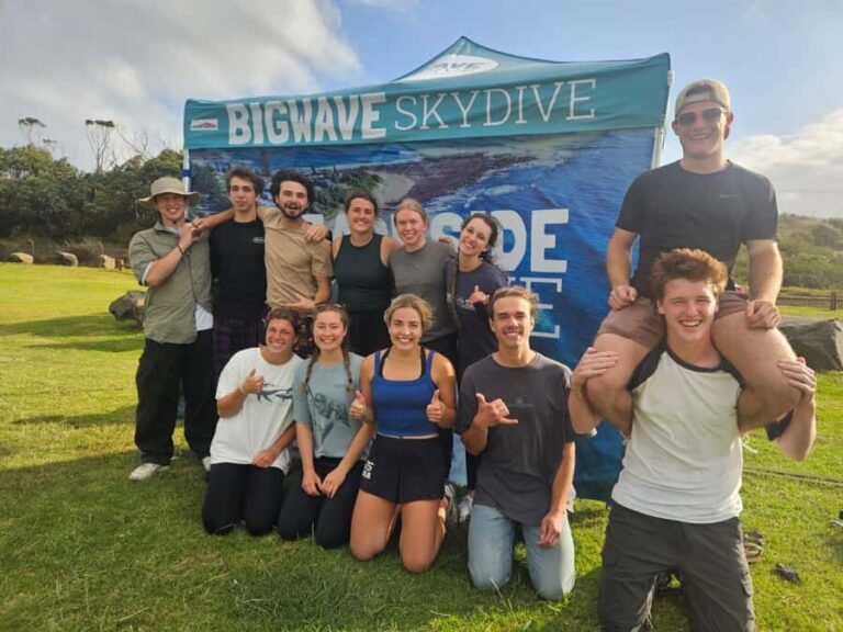 Sydney, Shellharbour: 15,000ft Tandem Beach Skydive - Who Will Love This Experience?