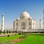 Taj Mahal Agra Fort and Fatehpur Sikri Guided City Tour - Discovering the Taj Mahal and Its Surroundings