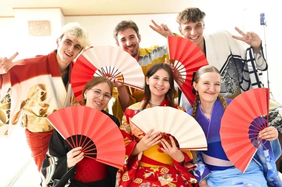 Tokyo: Taishu Engeki Show with Kimono and Sword Lesson - What to Expect from Start to Finish