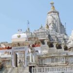 Udaipur: Private Full-Day Sightseeing Tour with Guide - Exploring Udaipur with a Private Guide